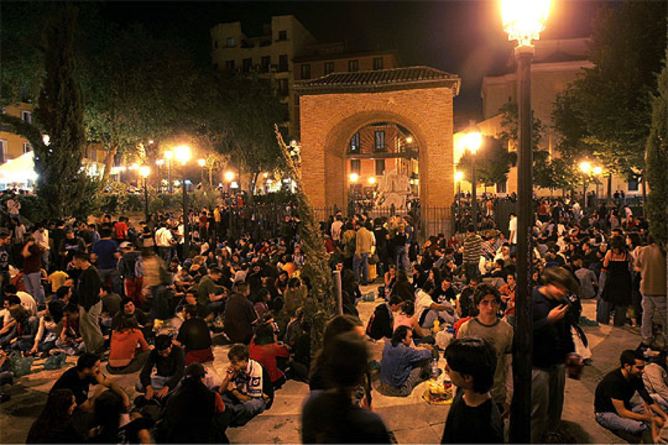 La Plaza Dos de Mayo | Vassar-Wesleyan Program in Madrid